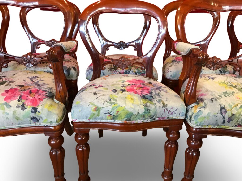 Grand set Victorian style Balloon back dining chairs - Elite Designs ...